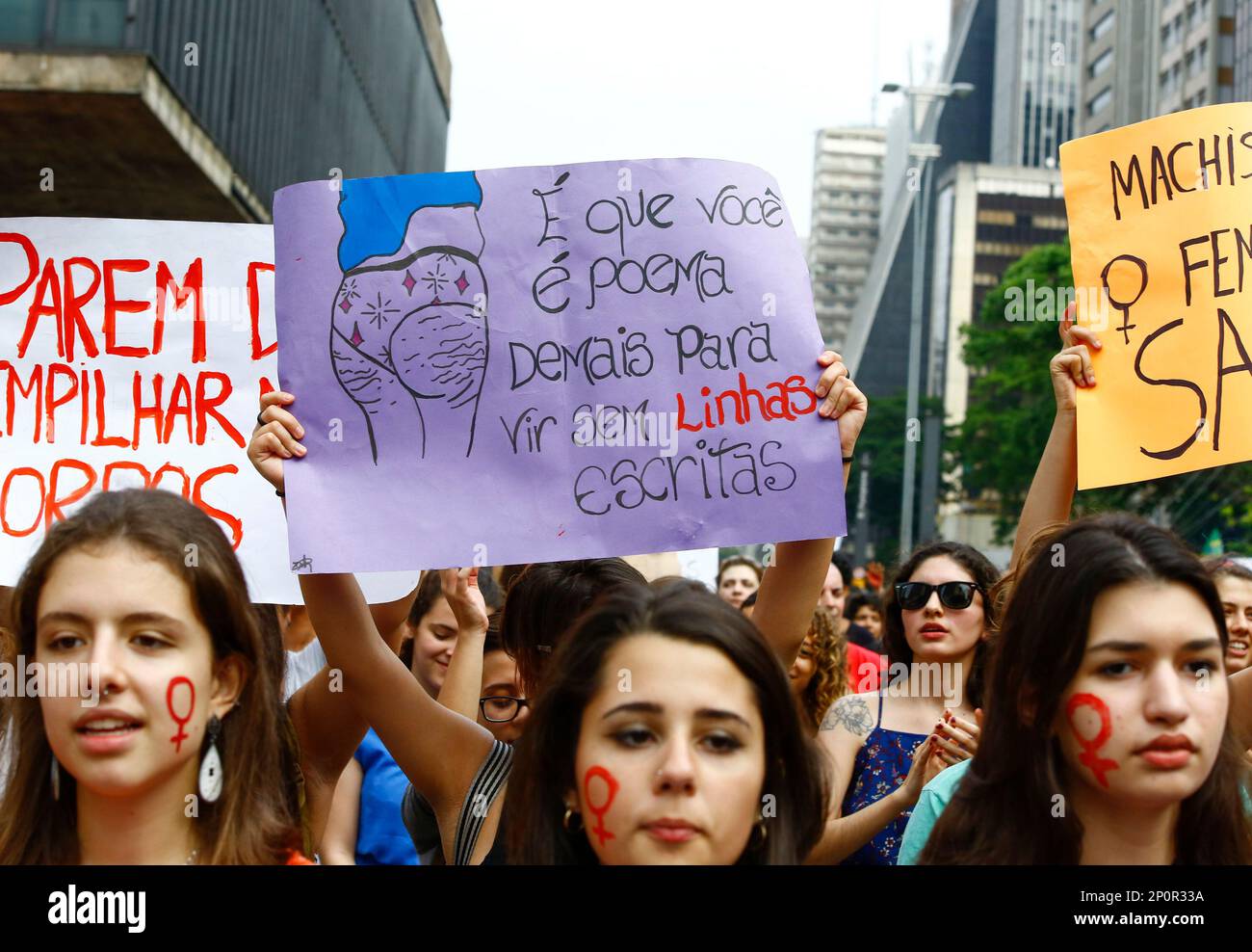 SAO PAULO - SP - 23/10/2016 - MANIFESTACAO CONTRA O FEMINICIDIO ...