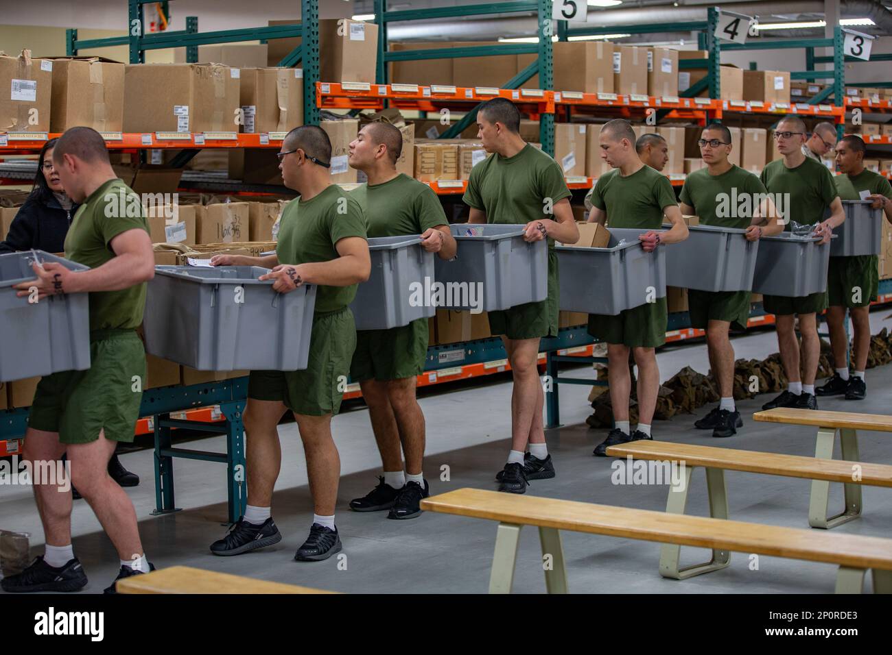 U.S. Marine Corps recruits with Mike Company, 3rd Recruit Training ...