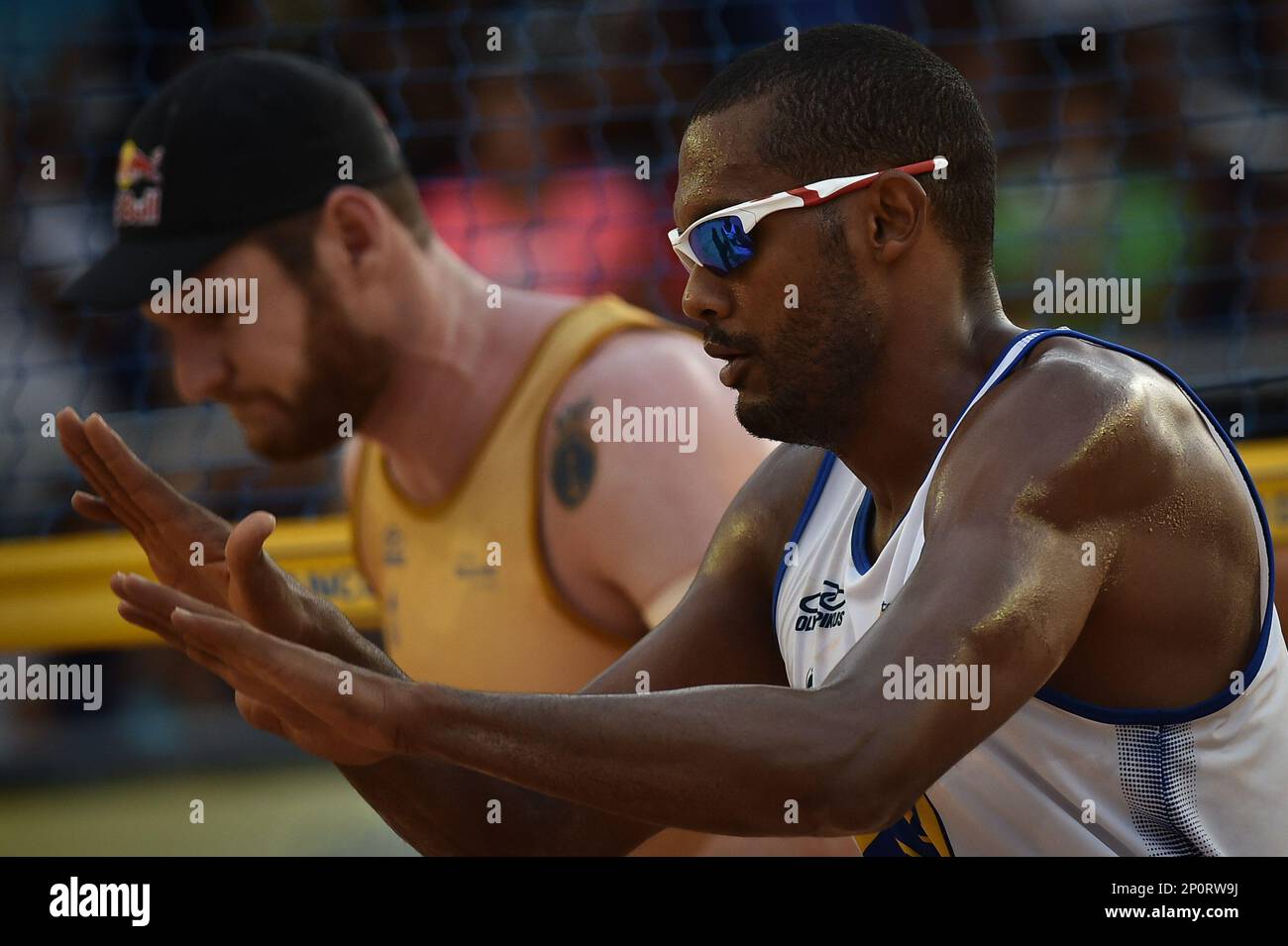 BRASILIA - DF - 15/10/2016 - VOLEI DE PRAIA OPEN BRASILIA - A dupla ...