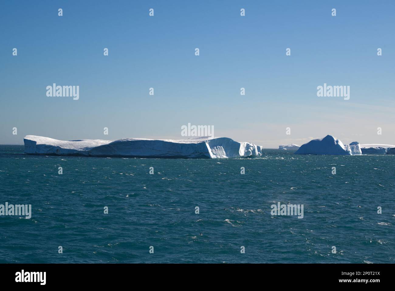 Blue tabular icebergs hi-res stock photography and images - Alamy
