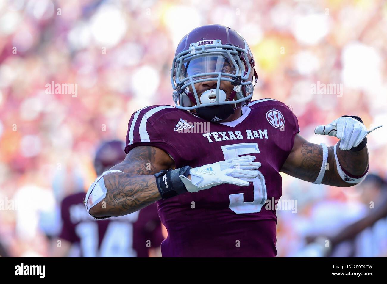 October 8, 2016: Texas A&M Aggies running back Trayveon Williams (5 ...