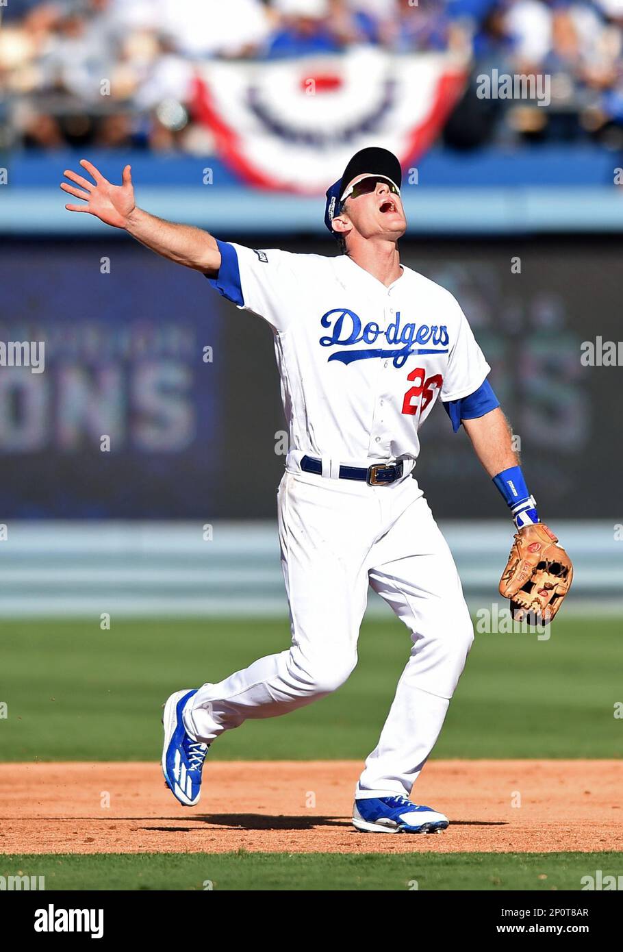 LOS ANGELES, CA - OCTOBER 11: Los Angeles Dodgers Second base Chase ...