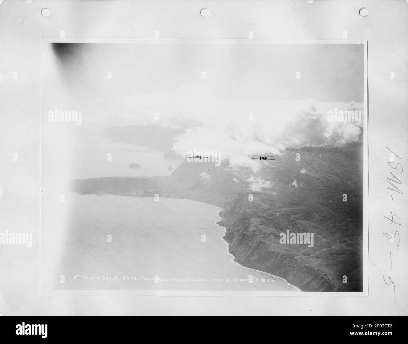 Molokai view Black and White Stock Photos & Images - Alamy