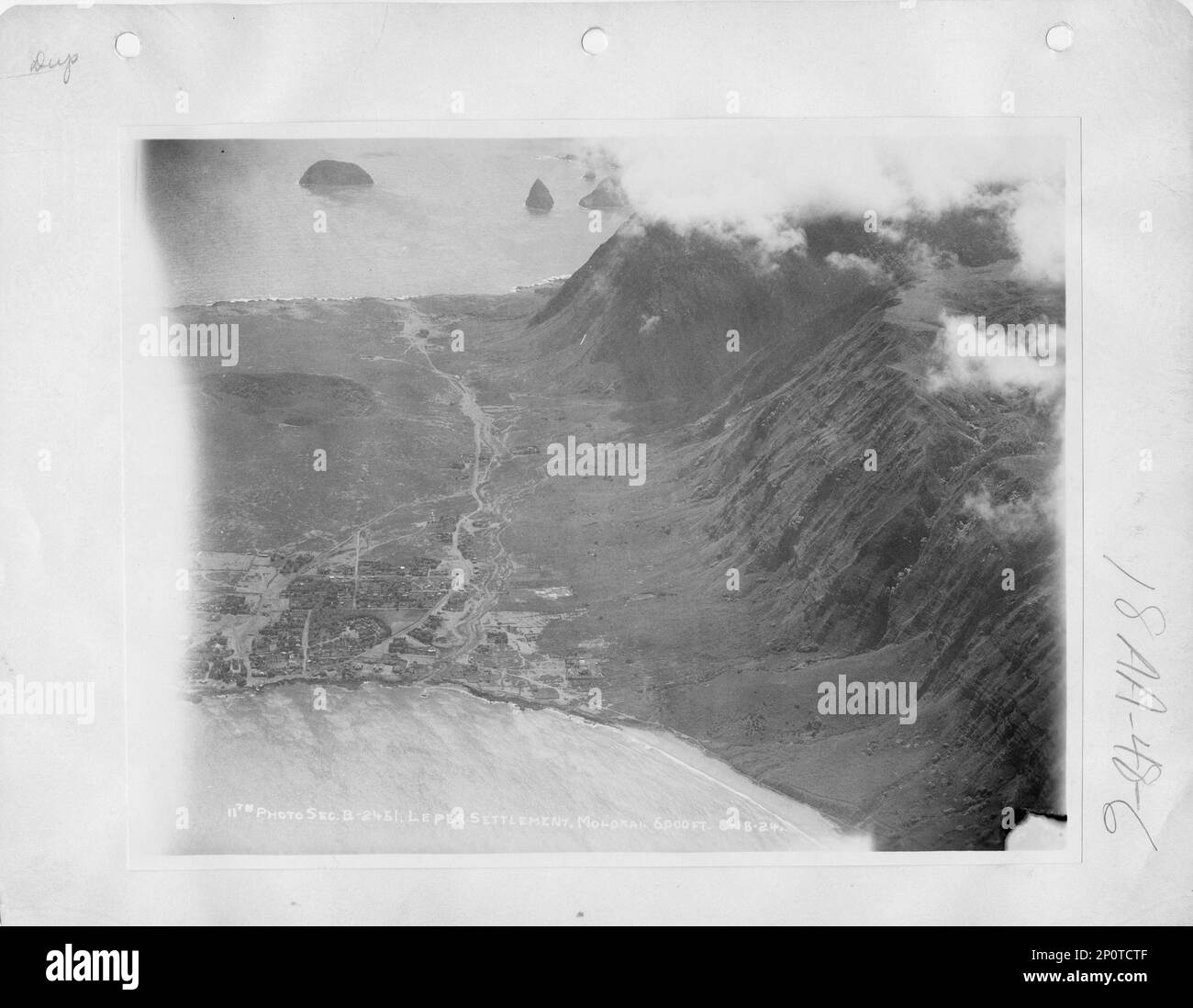 Molokai aerial Black and White Stock Photos & Images - Alamy