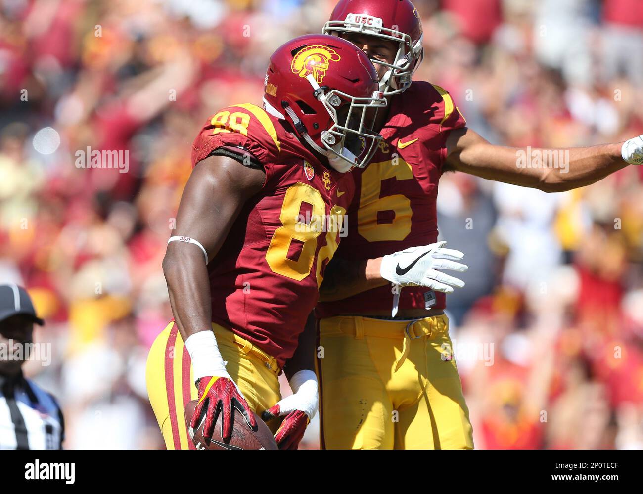 October 08, 2016: USC (88) Daniel Imatorbhebhe (TE) celebrates with USC ...