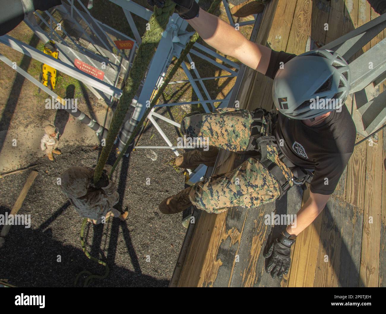 Recruits with Lima Company, 3rd Recruit Training Battalion, tackle the ...