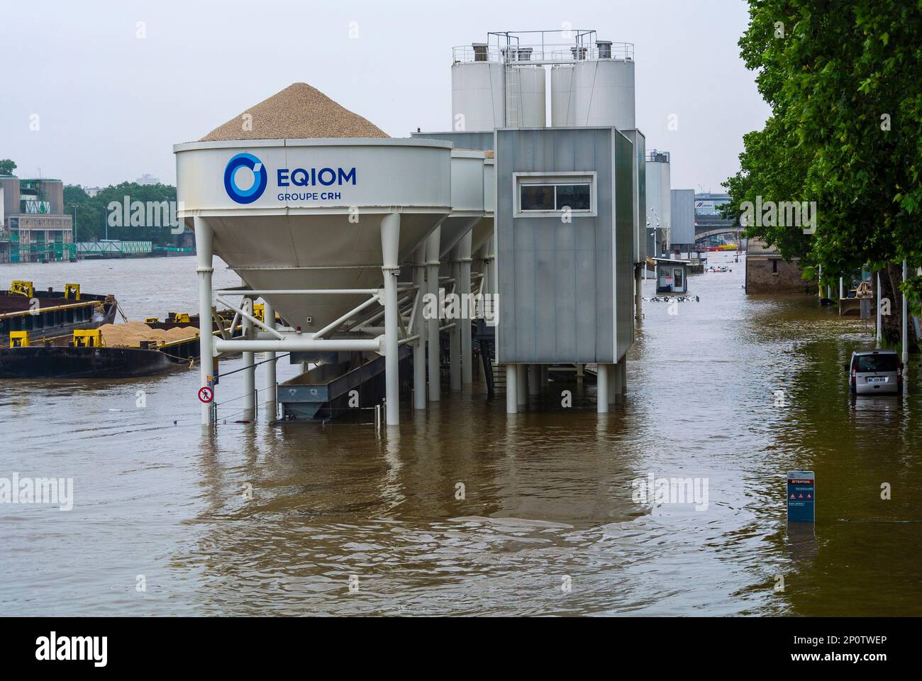 Seine river pollution paris hi-res stock photography and images - Alamy