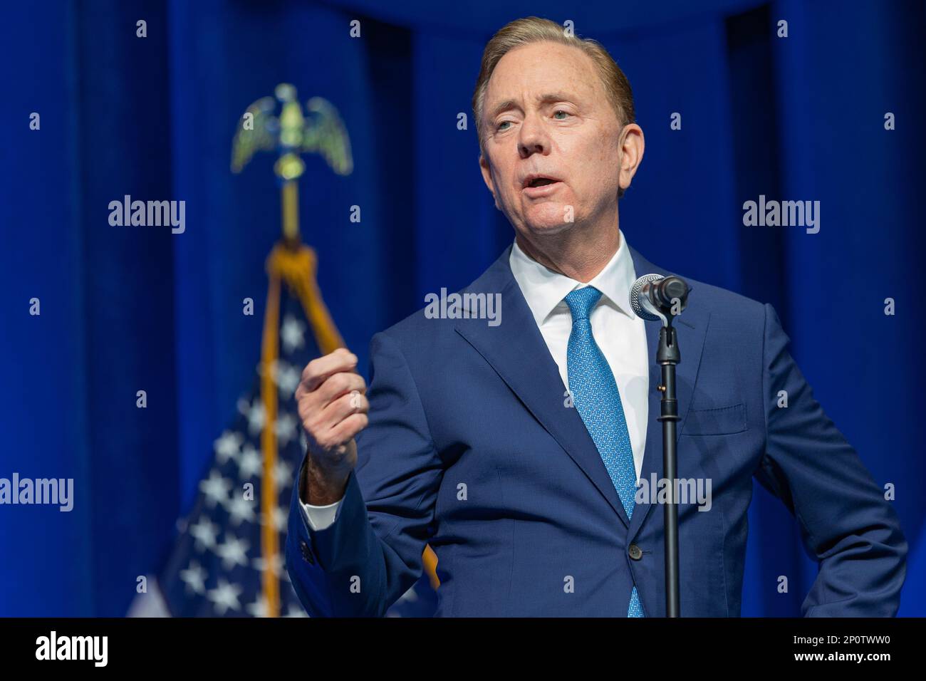 Ned lamont governor hi-res stock photography and images - Alamy