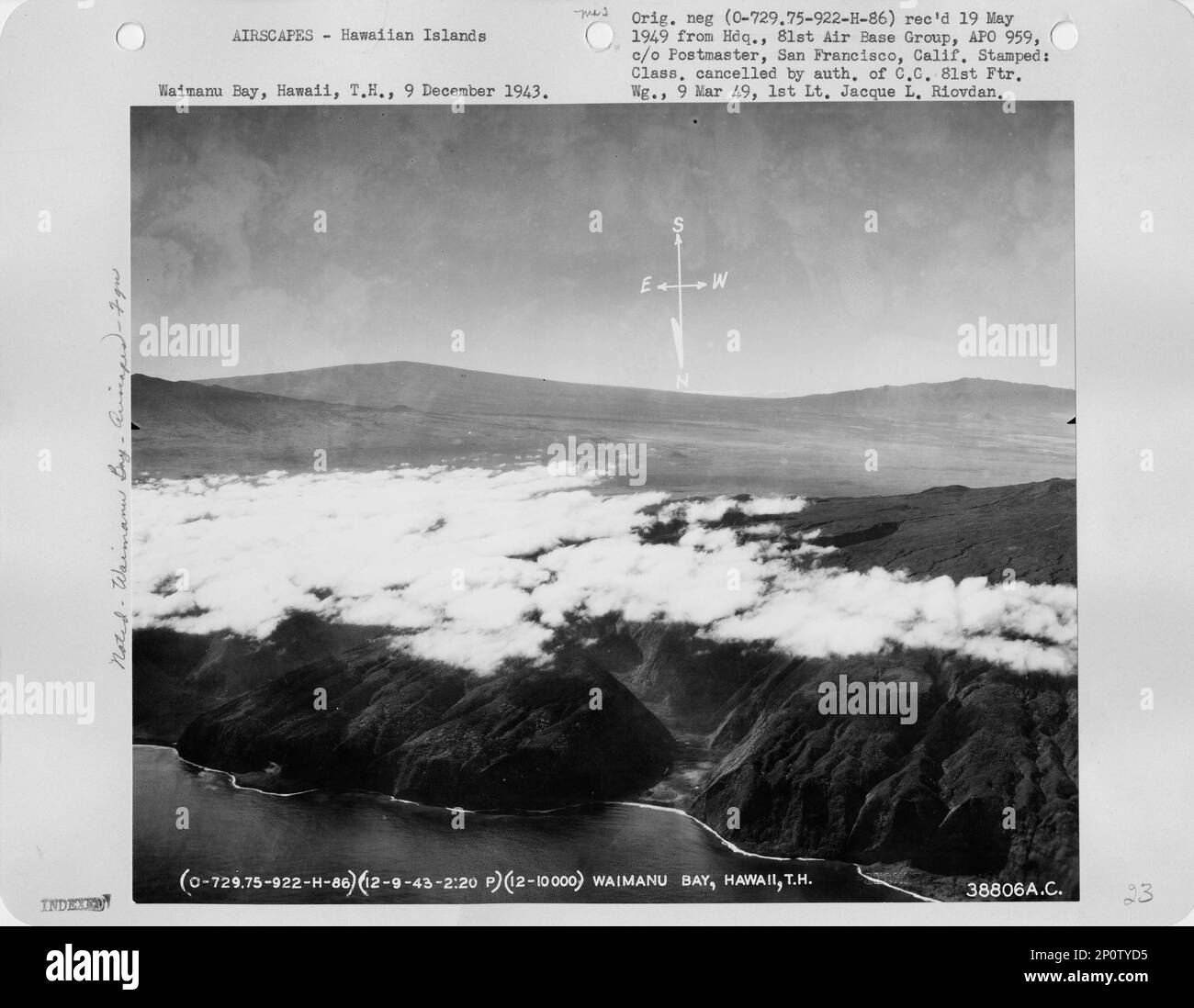 Hawaii - Rainbow Falls through Waimanu Bay, Aerial Photograph Stock ...
