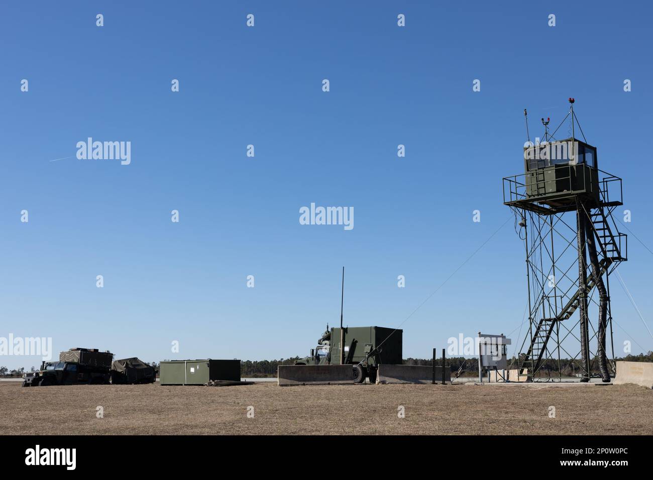 Distributed aviation operations hi-res stock photography and images - Alamy