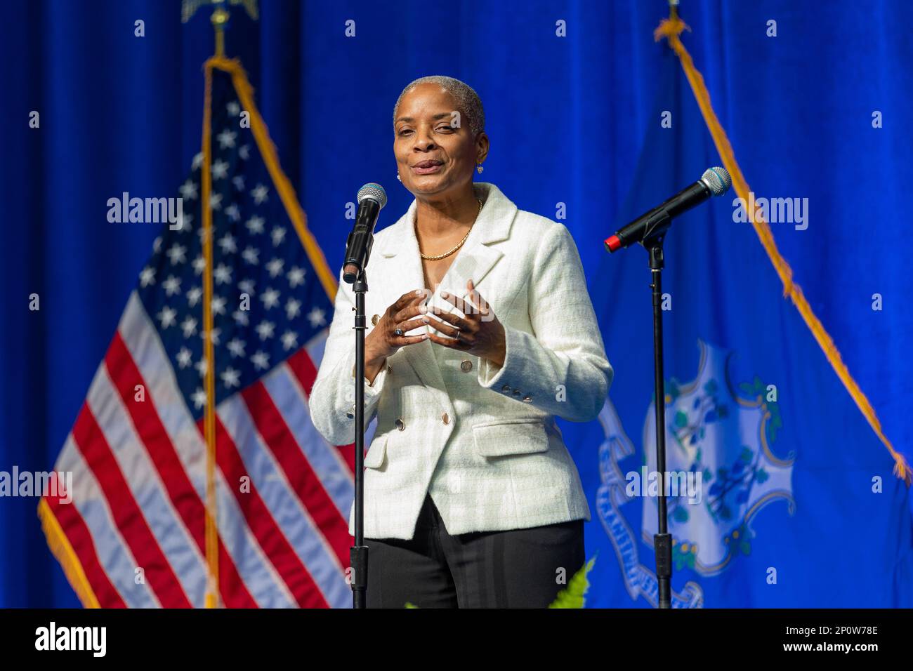 Connecticut state armory hi-res stock photography and images - Alamy