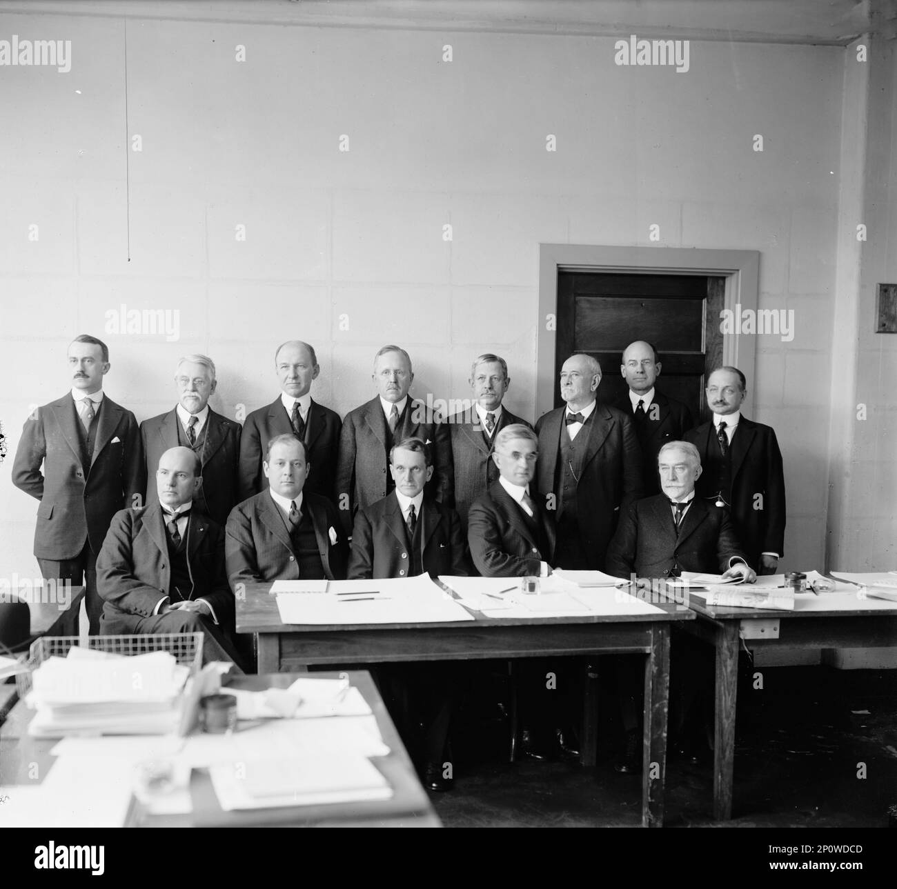 Boy library 1920 hi-res stock photography and images - Alamy