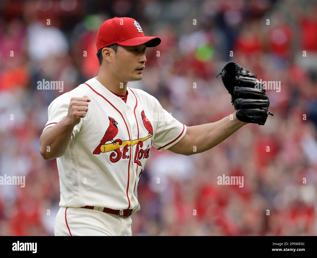 St. Louis Cardinals relief pitcher Seung Hwan Oh celebrates after ...