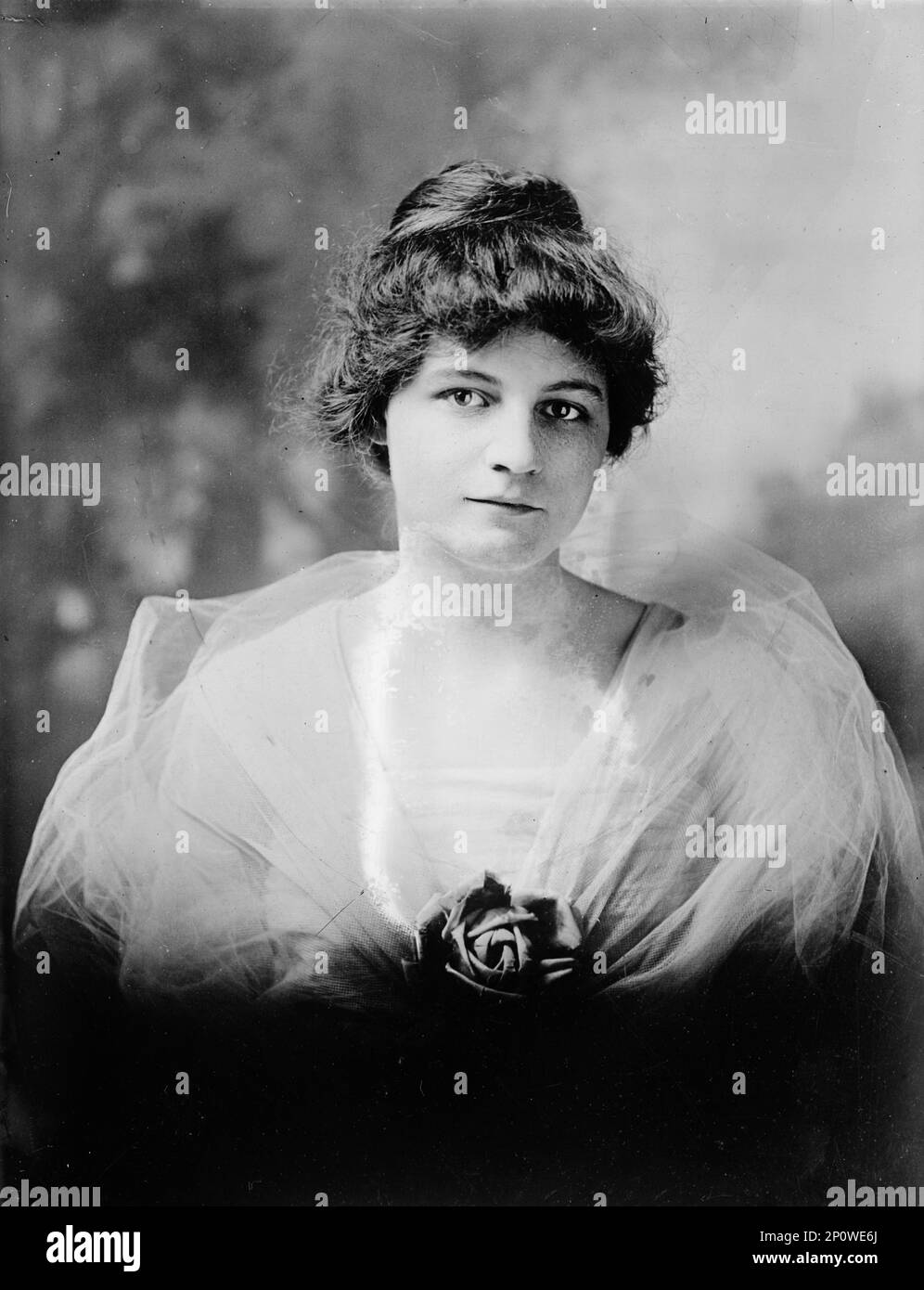 Edna Dixon, 1917. American activist, suffragist and teacher Stock Photo ...