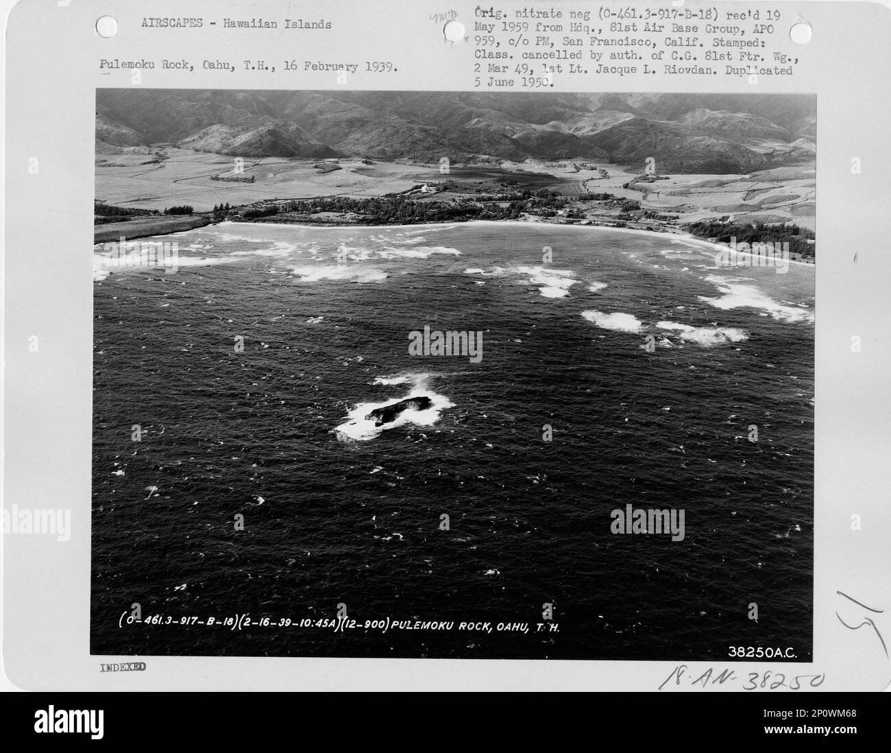 Hawaii - Puaena Point through Pulemoku Rock, Aerial Photograph Stock ...
