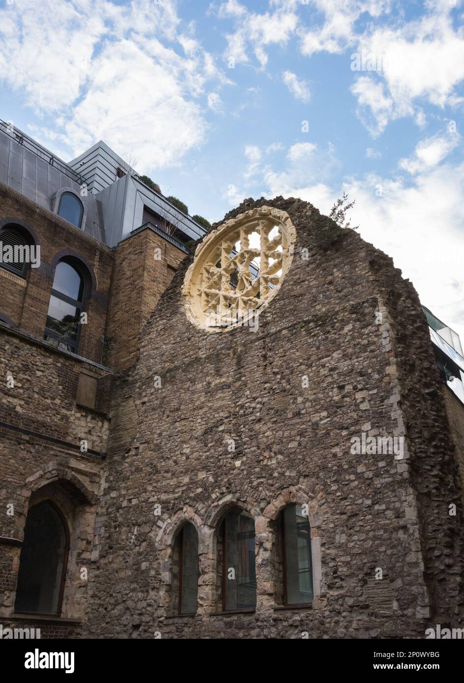 Ruins of the Medieval Great Hall of Winchester Palace and its Rose ...