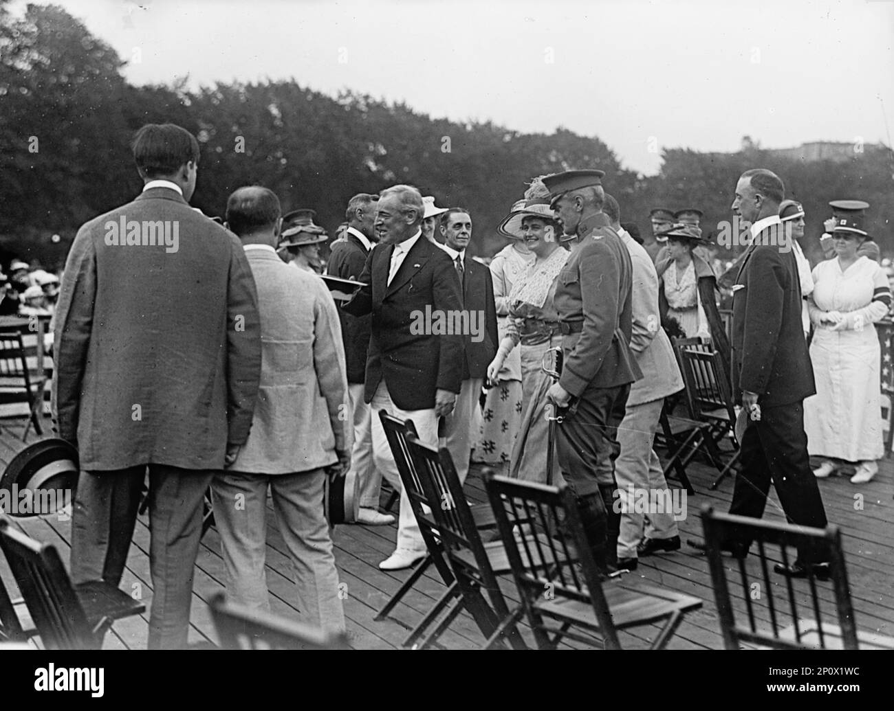 Bolling glass hi-res stock photography and images - Alamy