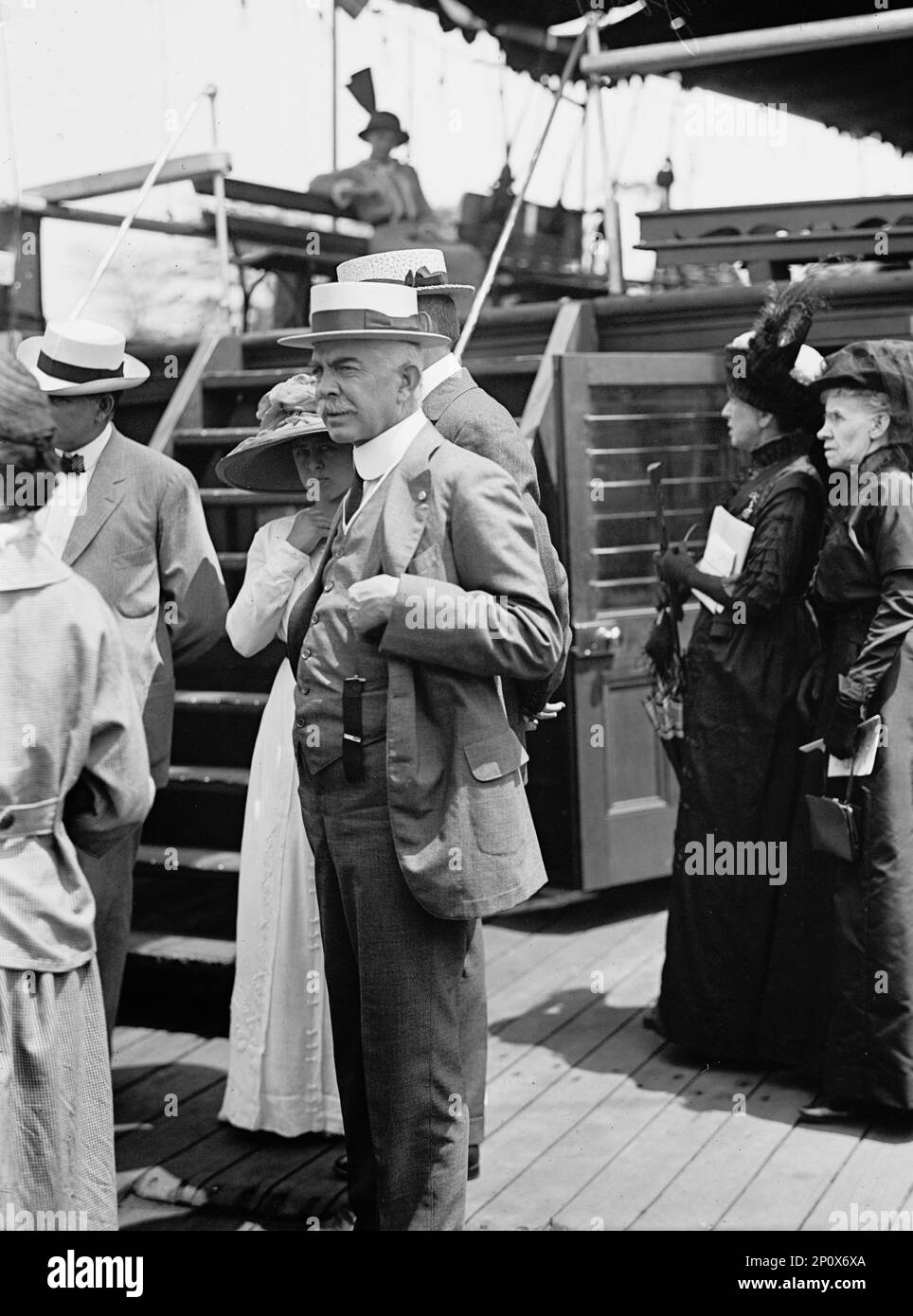 Capt. Hilary P. Jones, U.S. Navy, 1915 Stock Photo - Alamy