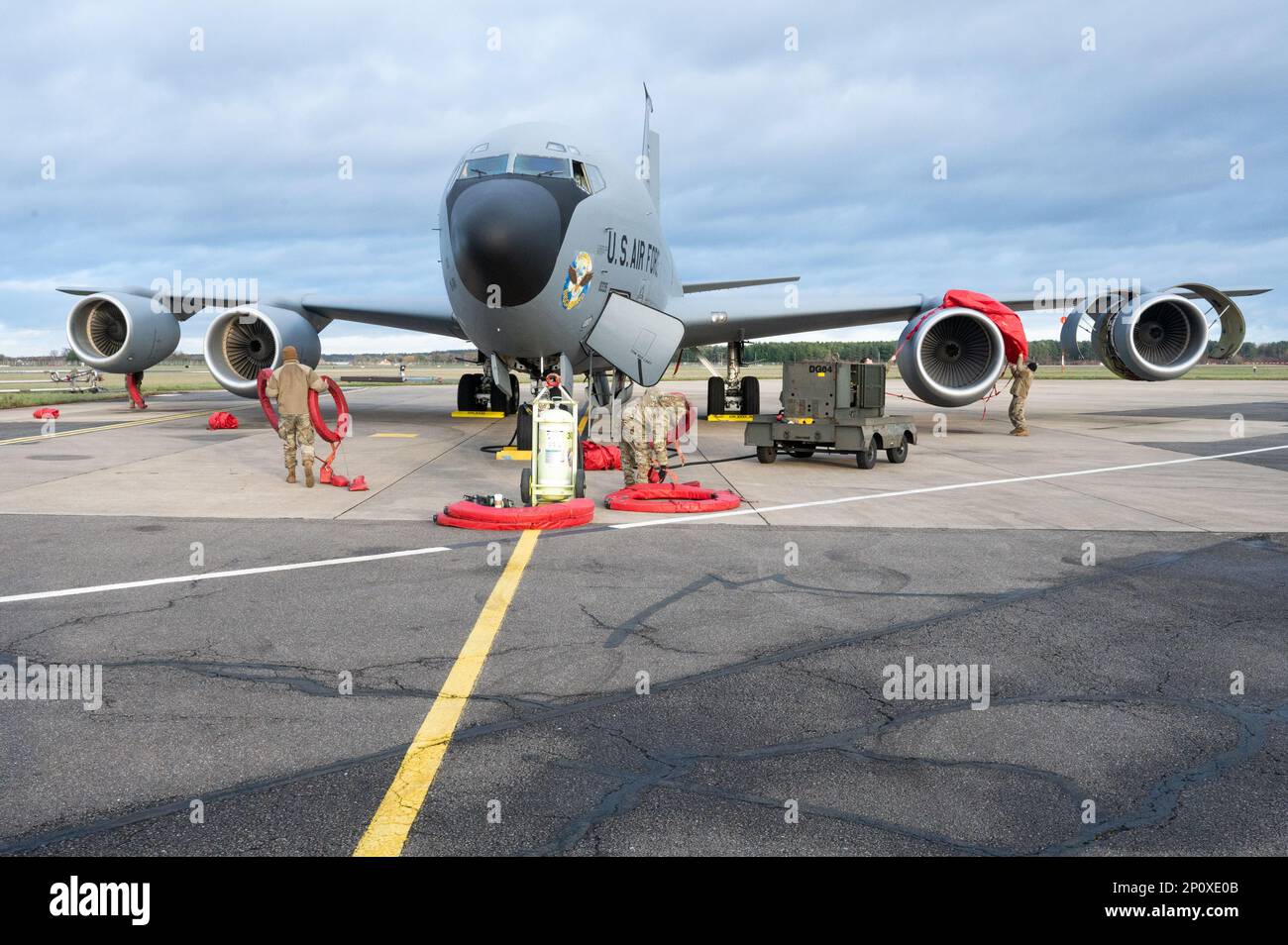 U.S. Air Force aerospace propulsion Airmen assigned to the 100th ...