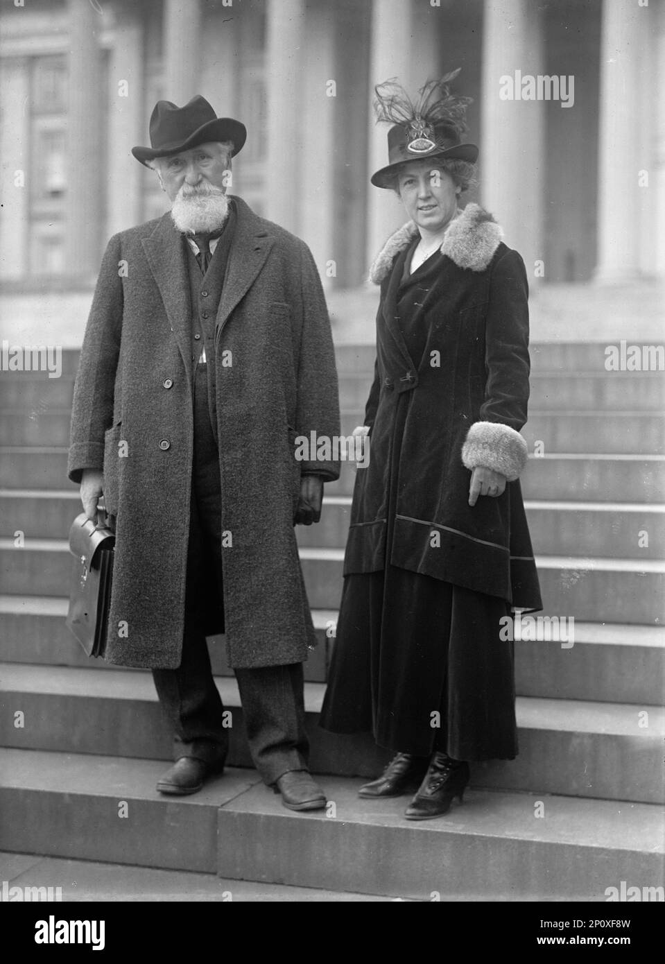 Hudson Maxim with wife Lillian Durban Maxim, 1917. American inventor ...