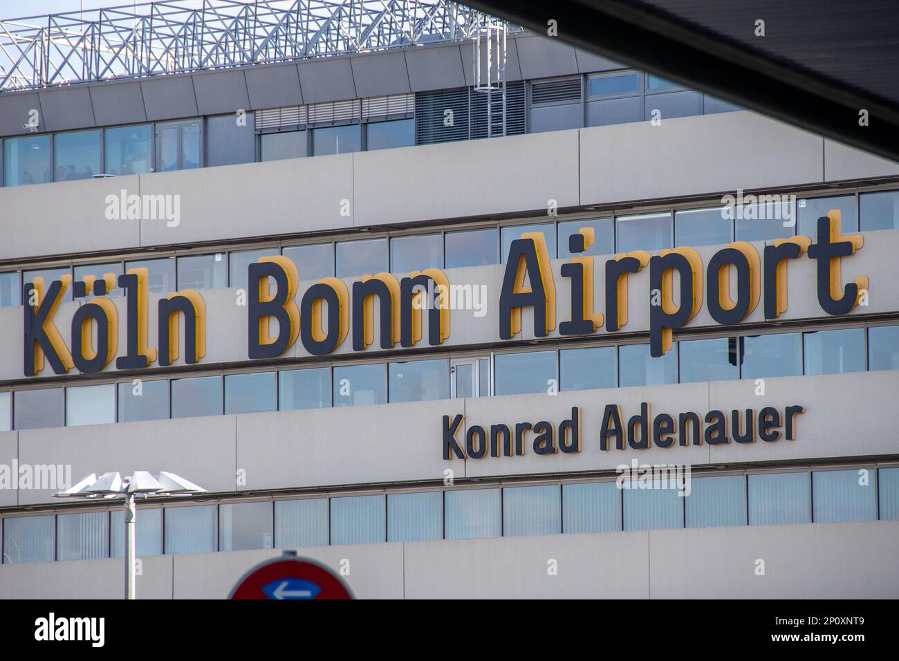 Sign on the exterior of Koln/Bonn Airport. Credit: Sinai Noor / Alamy ...