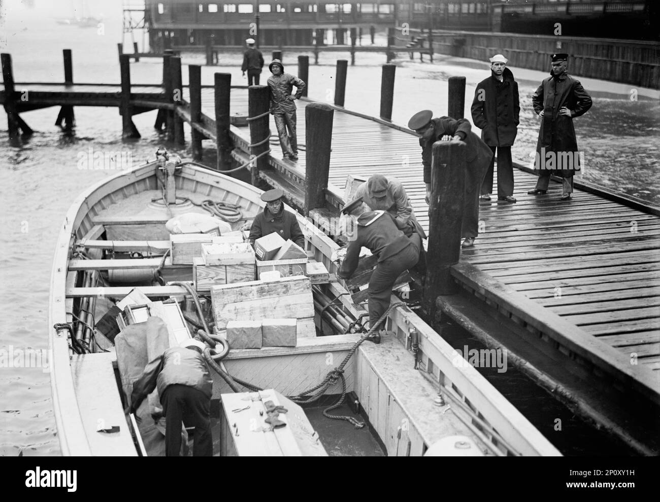 Old Point Comfort, Virginia - Wharf, 1914. Parcels of currant jelly in ...