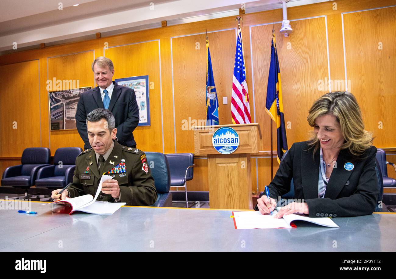 Col. Adam Czekanski, commander of the U.S. Army Corps of Engineers ...