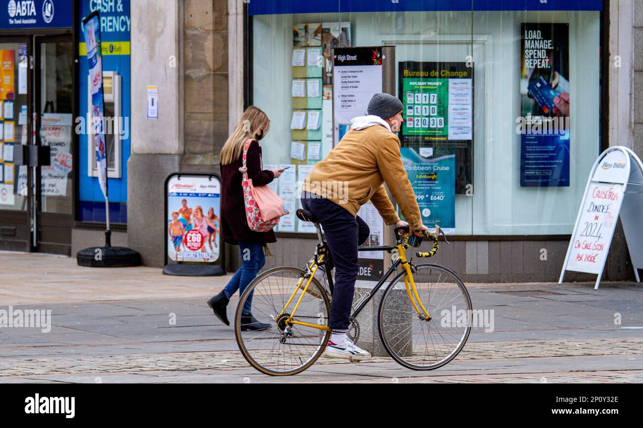 Dundee, Tayside, Scotland, UK. 3rd March, 2023. UK Weather: Northeast ...