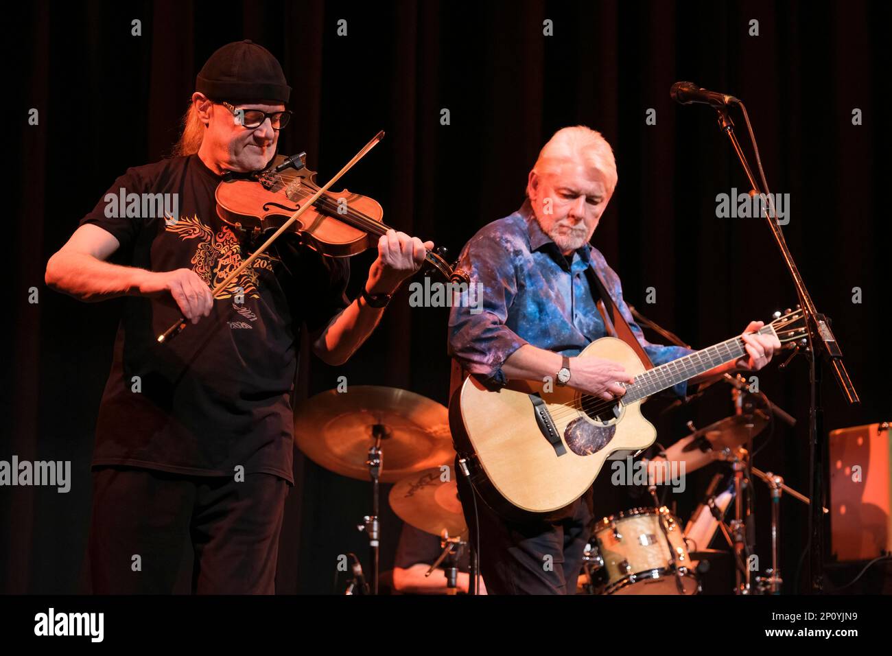 Ric Sanders and Simon Nicol of Fairport Convention performing at the ...