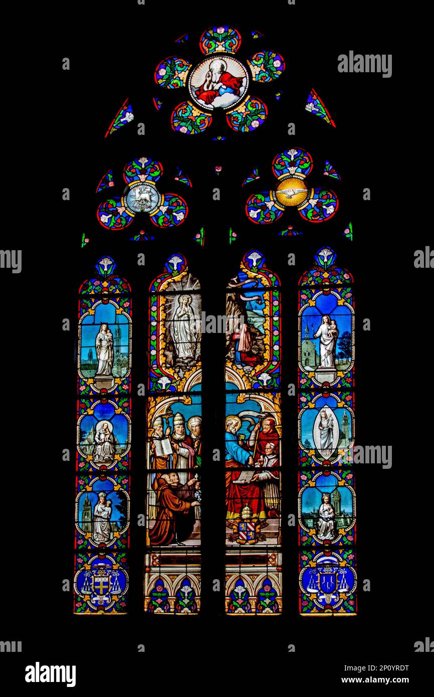 Quimper. Stained glass window in the Saint-Corentin cathedral ...