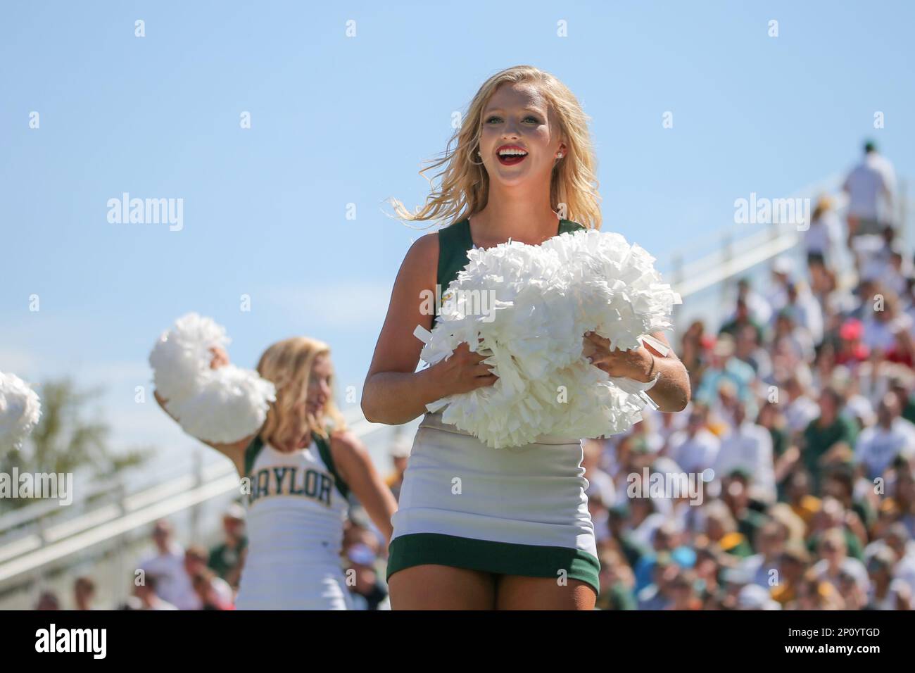 10 September 2016: Baylor Bears cheerleader during the game between ...