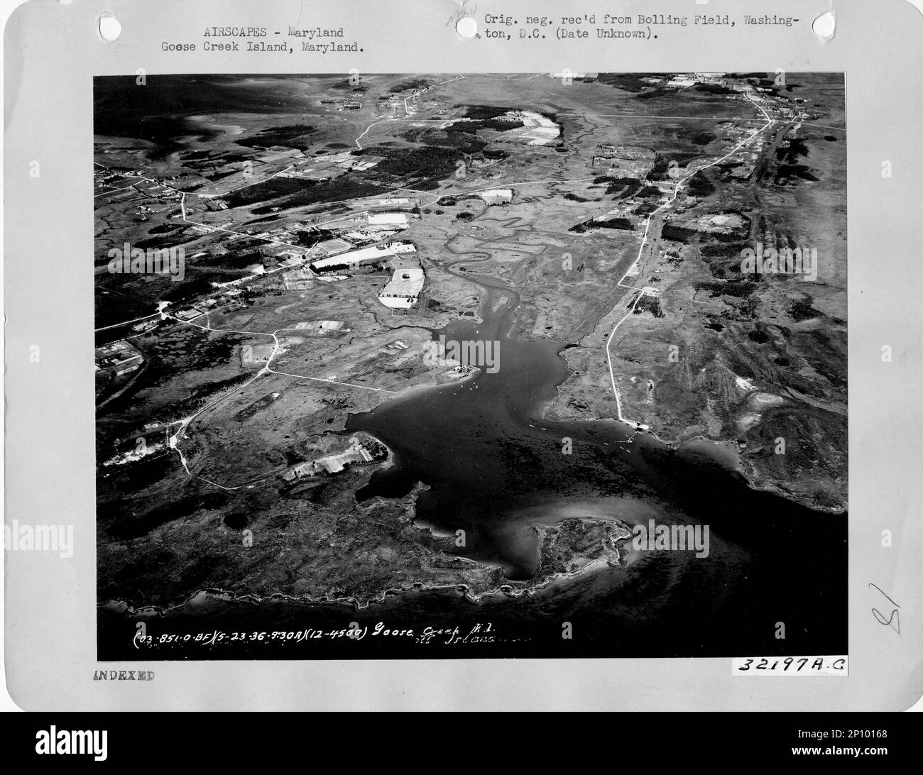 Creek aerial view Black and White Stock Photos & Images - Alamy