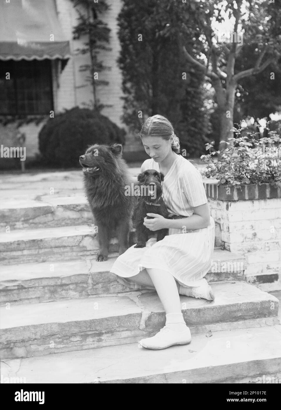 Genevieve brady hi-res stock photography and images - Alamy