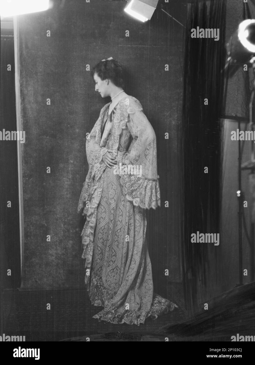 Claire eames hi-res stock photography and images - Alamy