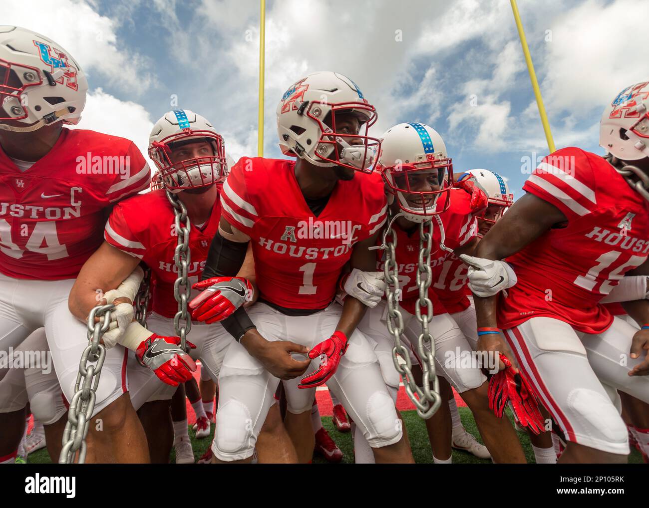 10 September, 2016: Houston Cougars safety Garrett Davis (1) and ...