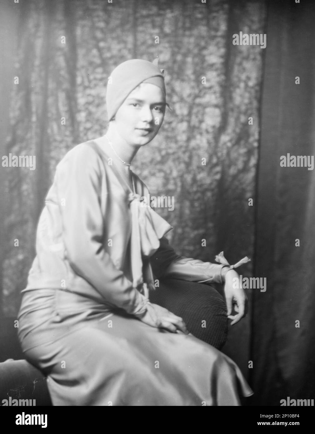 Sharpneck, Dorothy, Miss, portrait photograph, 1929 Mar. 2 Stock Photo ...