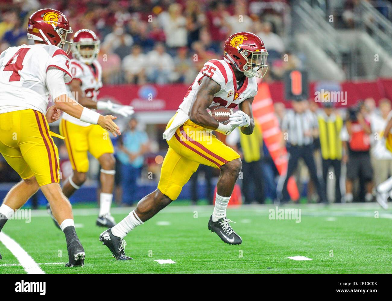 September 03, 2016: USC Trojans running back Ronald Jones II #25 in the ...