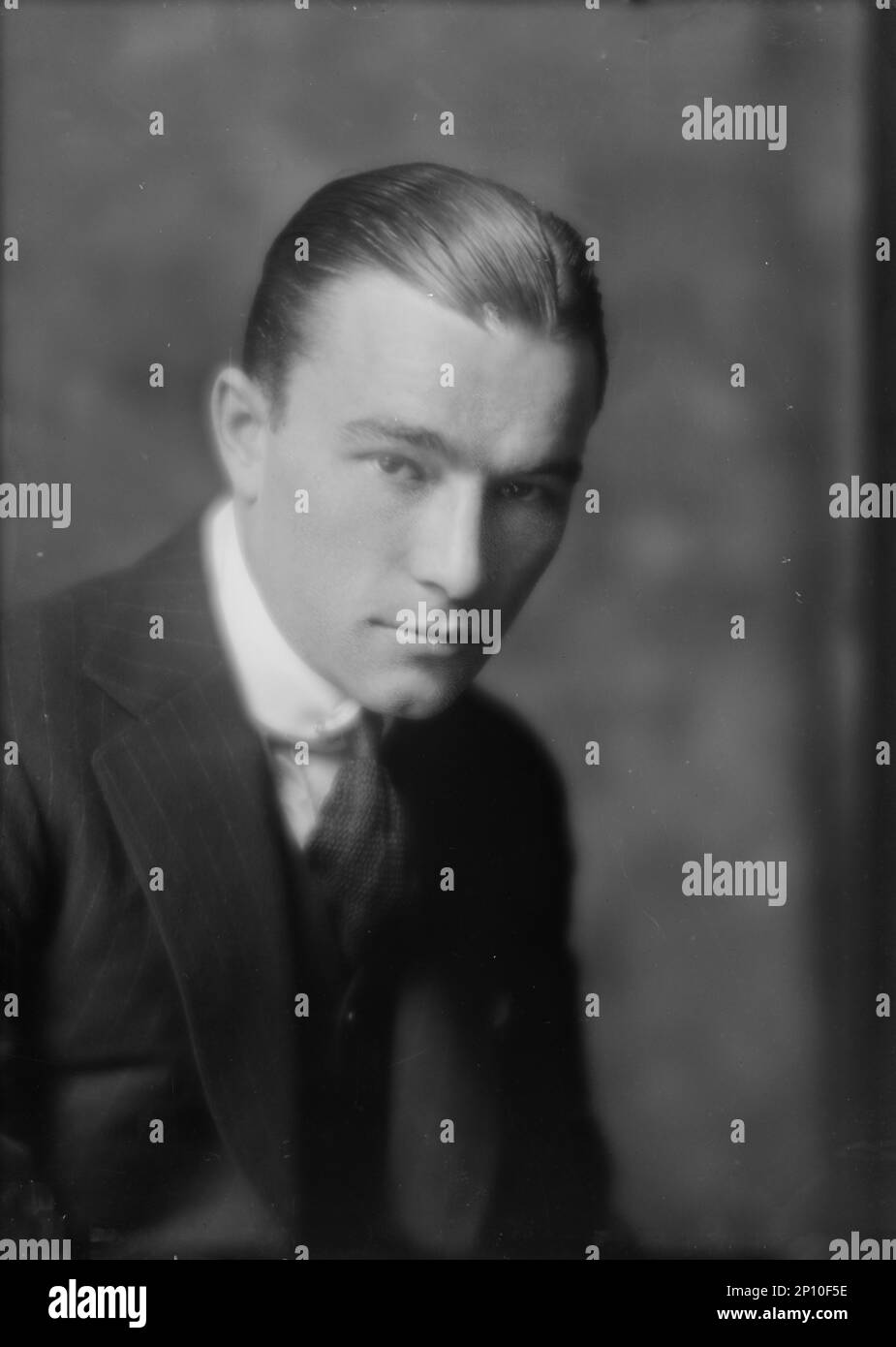 Robert armstrong man portrait hi-res stock photography and images - Alamy