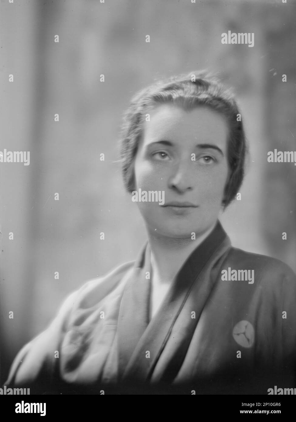 Baker, Alice, Miss, portrait photograph, 1917 June 4 Stock Photo - Alamy