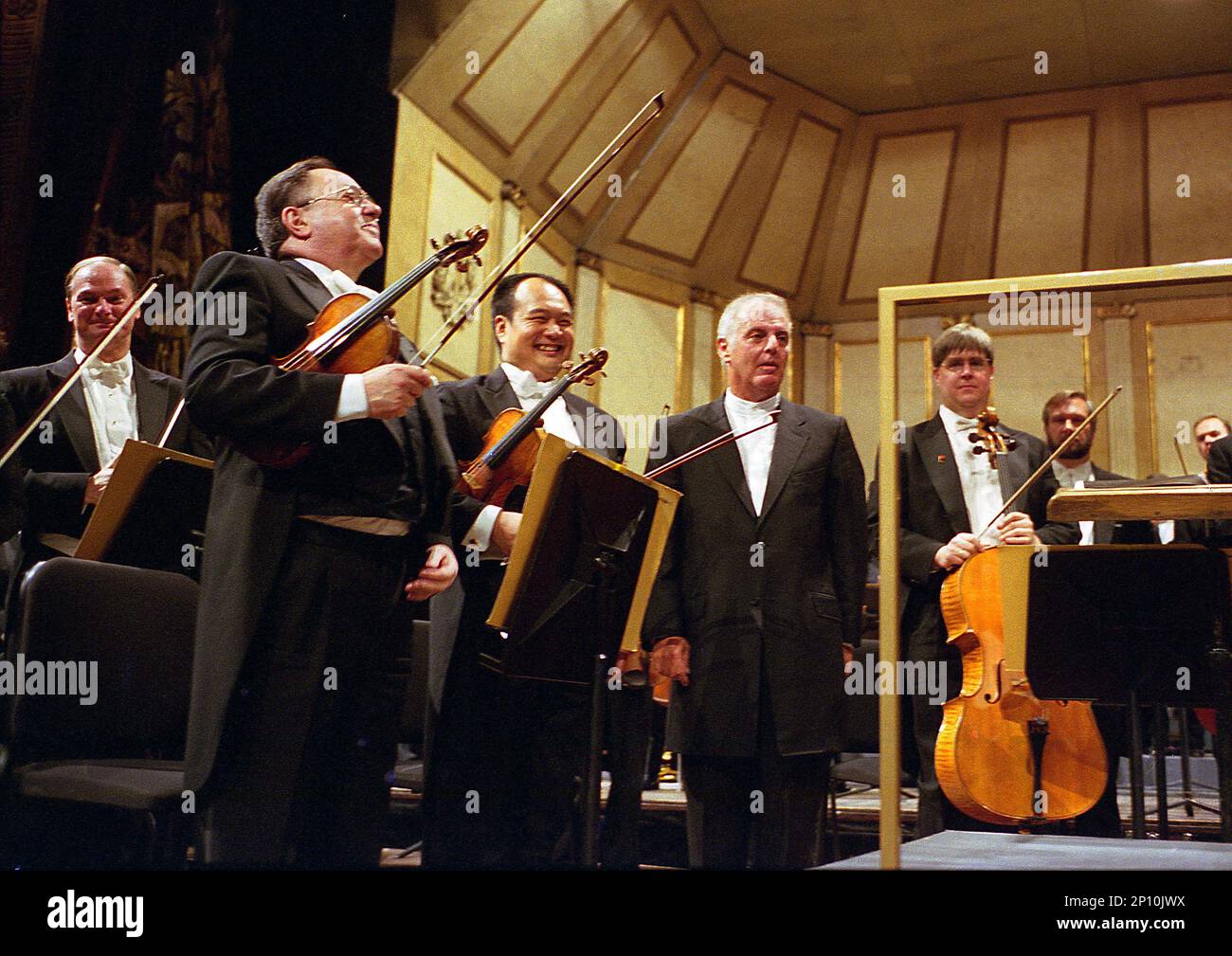 Argentine-Israeli conductor Daniel Barenboim greets a Teatro Colón ...