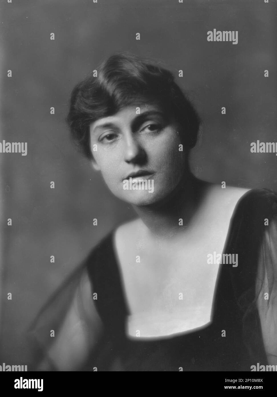 Bernstein, Theodore, Mrs., portrait photograph, 1916 Stock Photo - Alamy