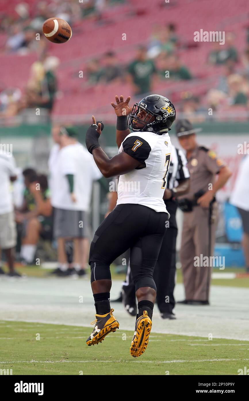 03 SEP 2016: Towson's Darius Victor (7) warms up before the game ...