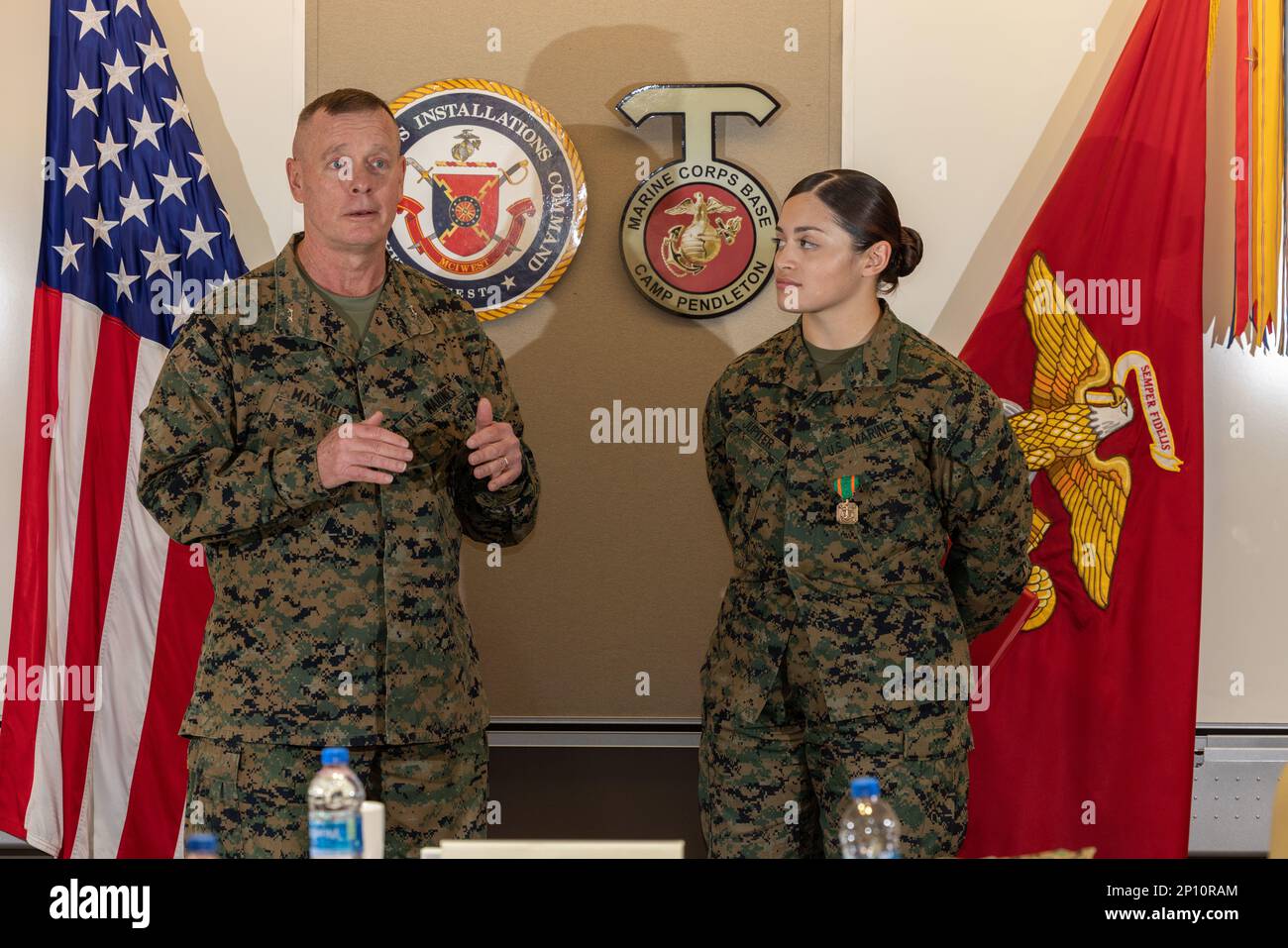 U.S. Marine Corps Maj. Gen. David W. Maxwell, left, the commanding ...
