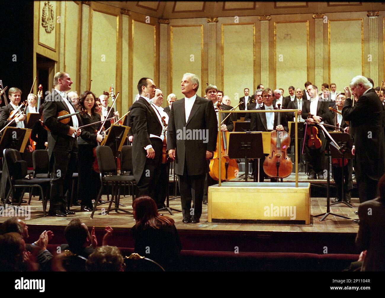 Argentine-Israeli conductor Daniel Barenboim greets a Teatro Colón ...