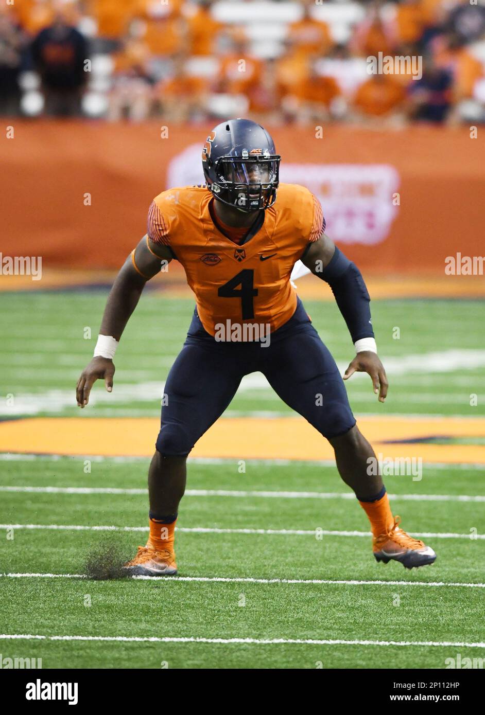 September 2, 2016: Syracuse University linebacker Zaire Franklin #4 in ...
