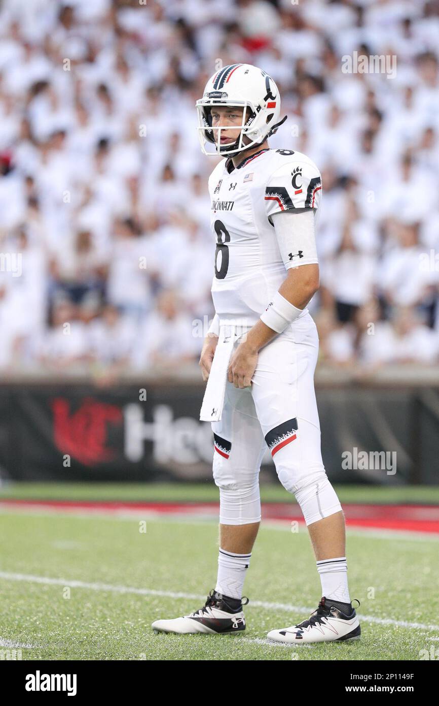 SEP 1, 2016: Cincinnati Bearcats quarterback Hayden Moore (8) looks on ...