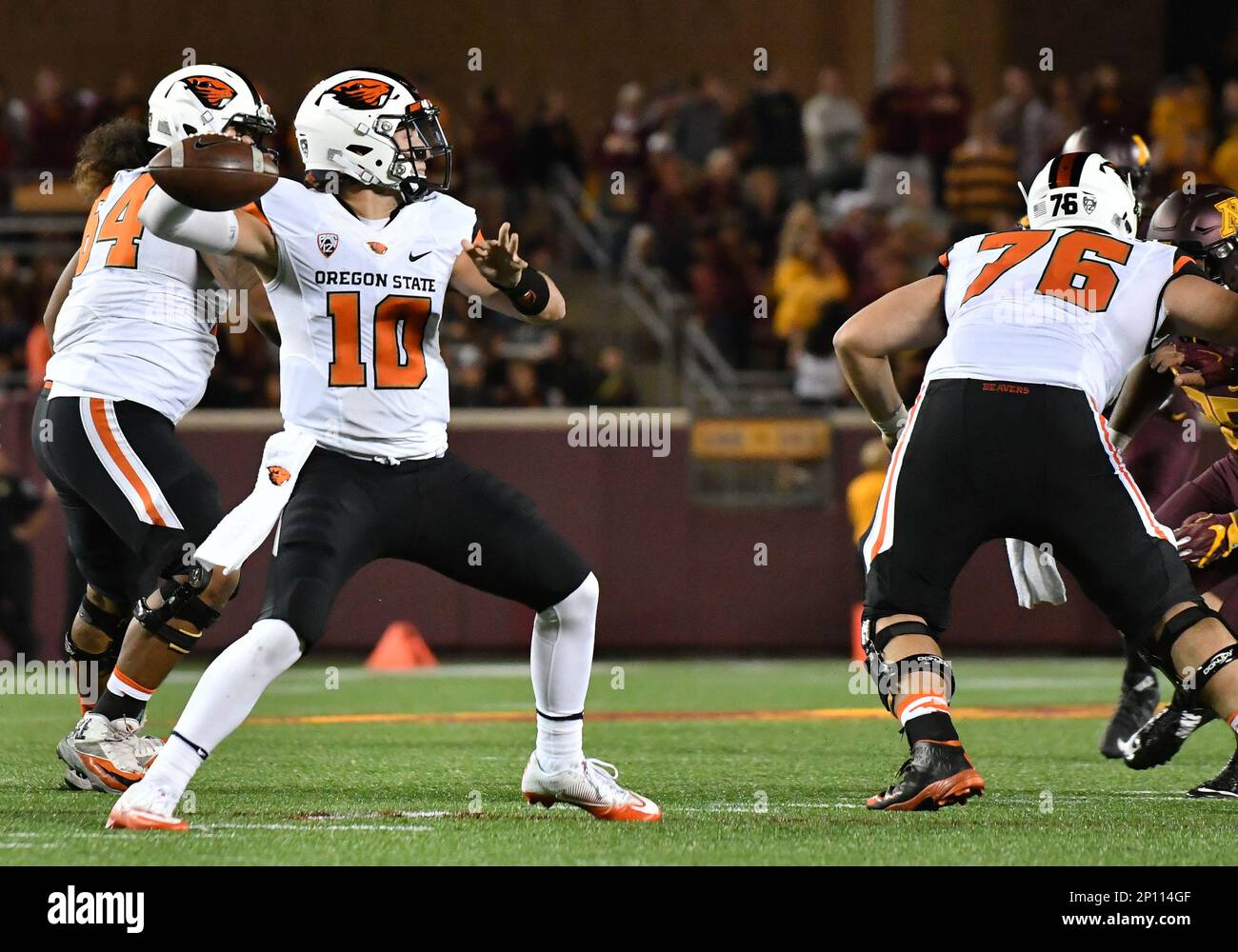 September 1, 2016: Oregon State Beavers quarterback Darell Garretson ...