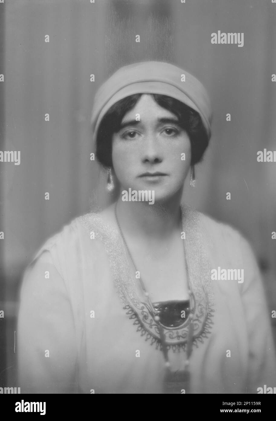 Mrs jw cox hi-res stock photography and images - Alamy