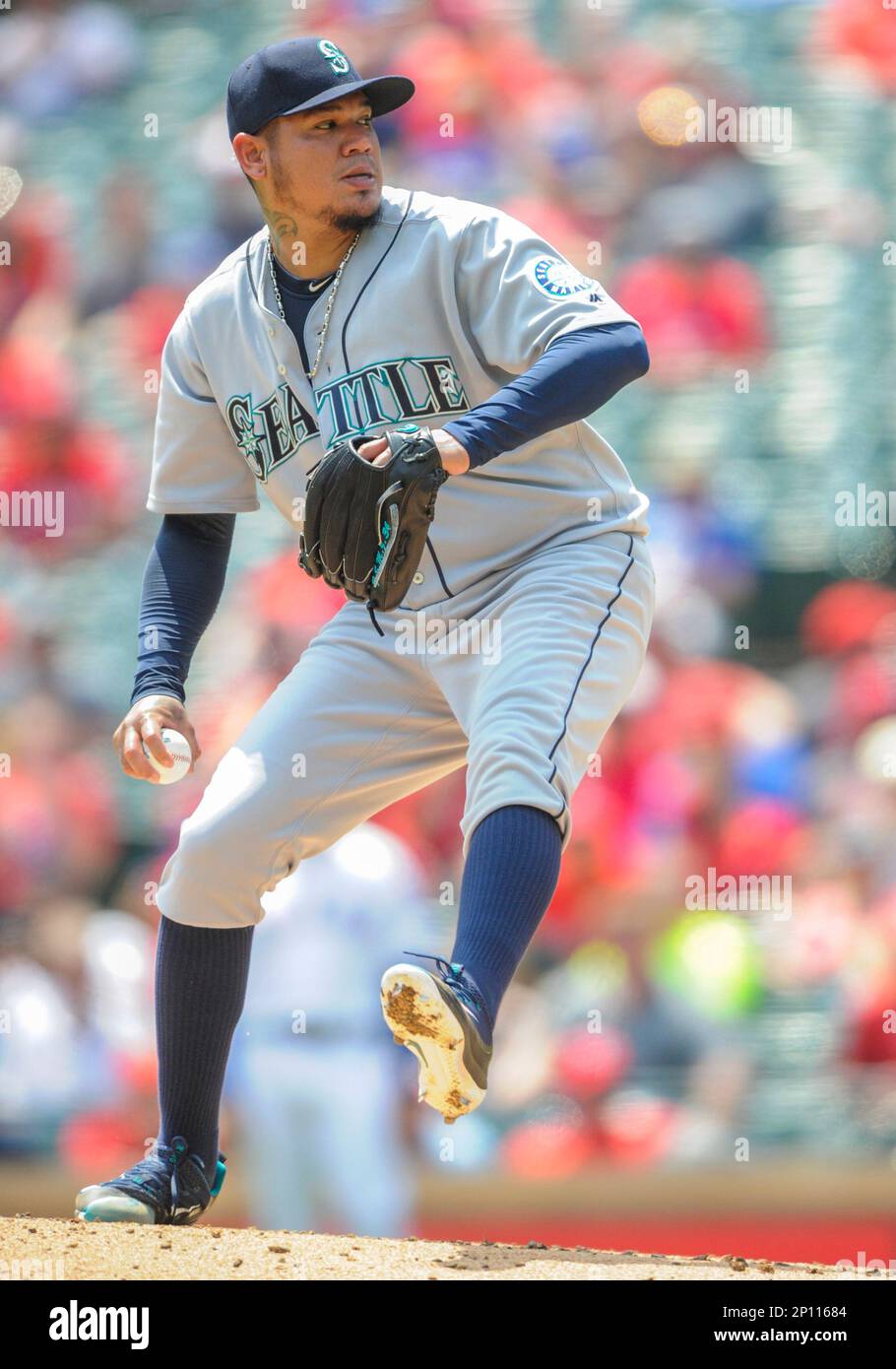 Aug 31, 2016: Seattle Mariners starting pitcher Felix Hernandez #34 ...