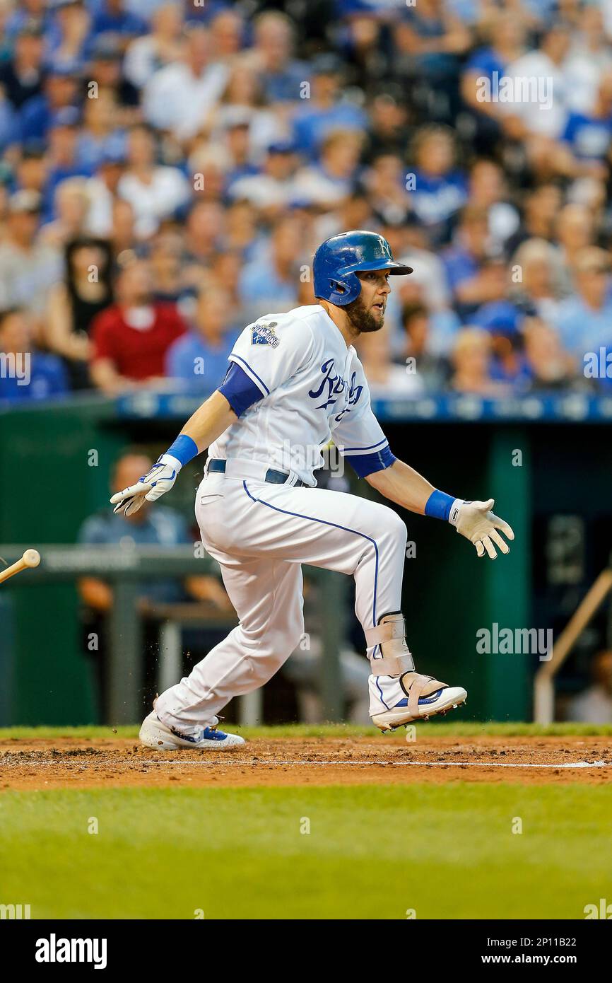Kansas City Royals Alex Gordon watches a hit as he bats during a MLB ...